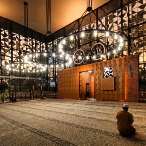 22 Contemporary Mosques Around The World That Redefine Sacral ...