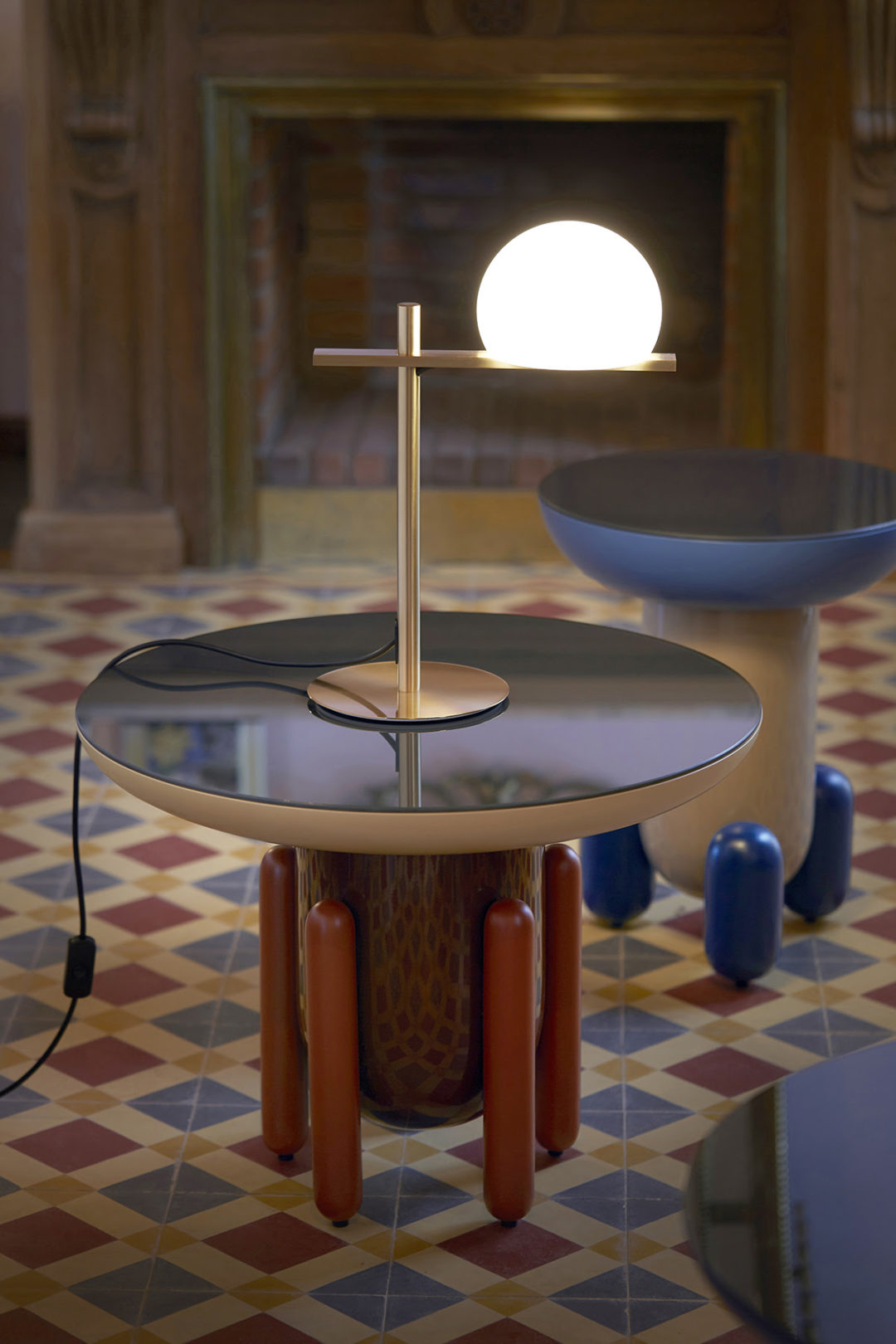 Jaime Hayon designs new table collection inspired by jelly beans - De51gn